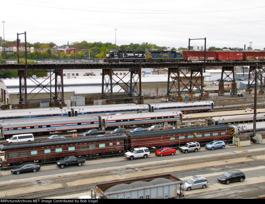 NS 5267 and?CSX 4451